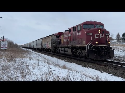 HORN SHOW w/KCS GEVO!!!! CP 9826 and KCS 4796 lead CPKC 300 East at Keith, Calgary, Alberta ...