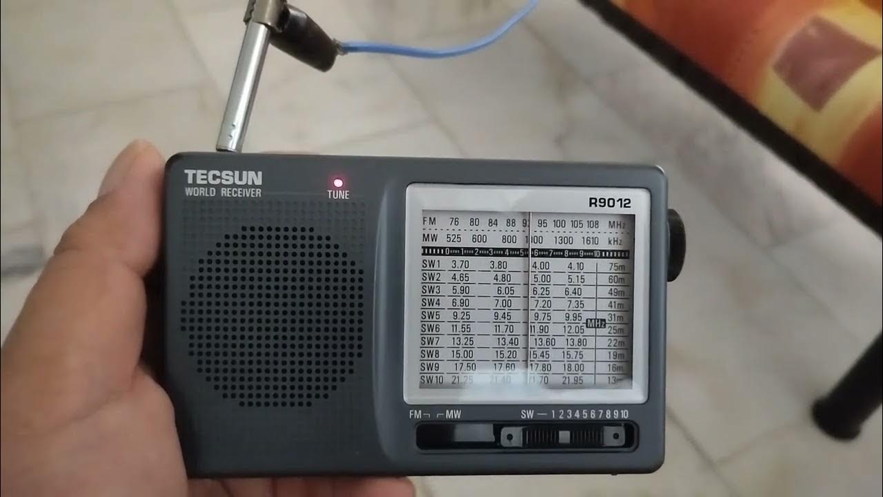 Tecsun R-9012 radio @ CRI short listen - YouTube
