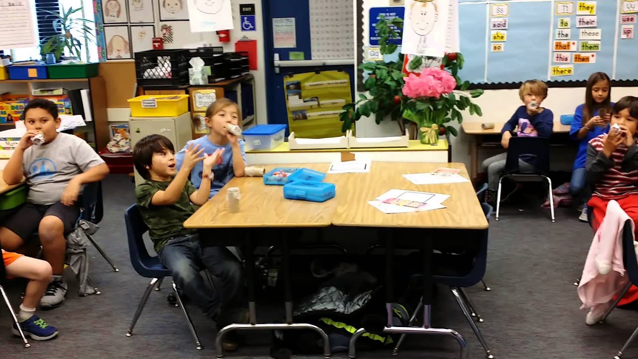 Sookie's class makes kazoos - YouTube