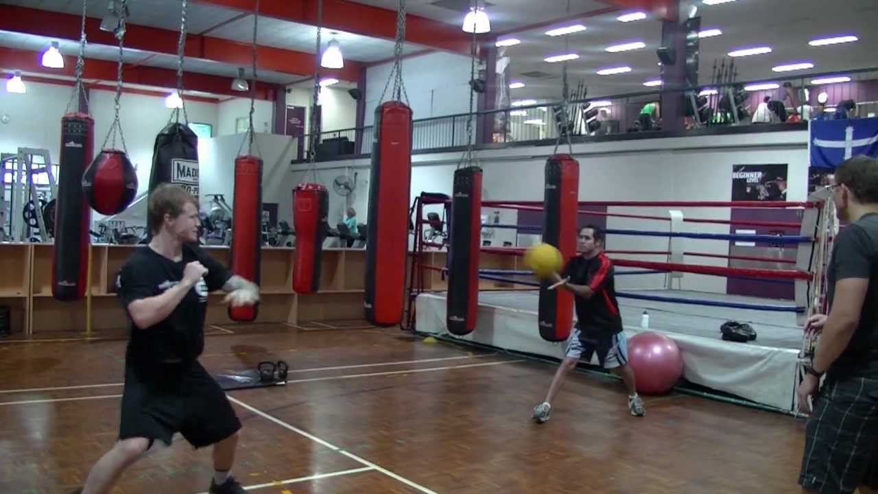 Strength & Conditioning for Professional Boxers with the Guru - YouTube