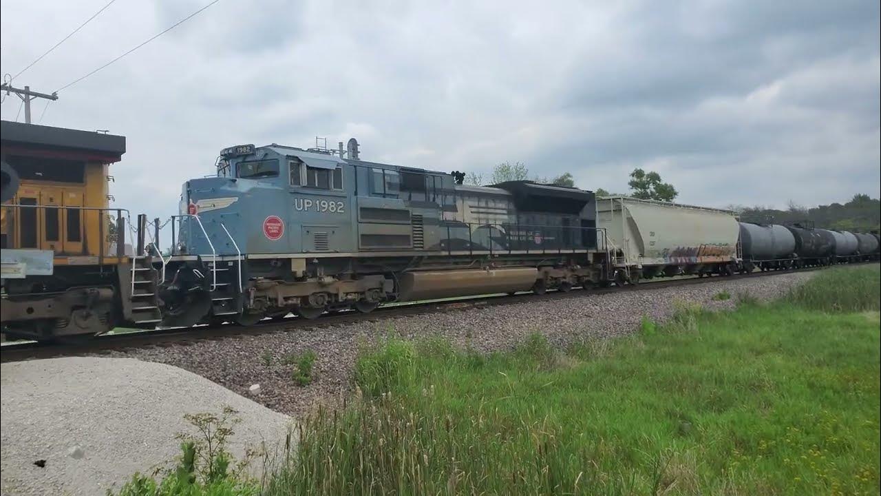 7/24/2021 UP 2743, UP 5924, UP 6747, UP 1982 UP NB - YouTube