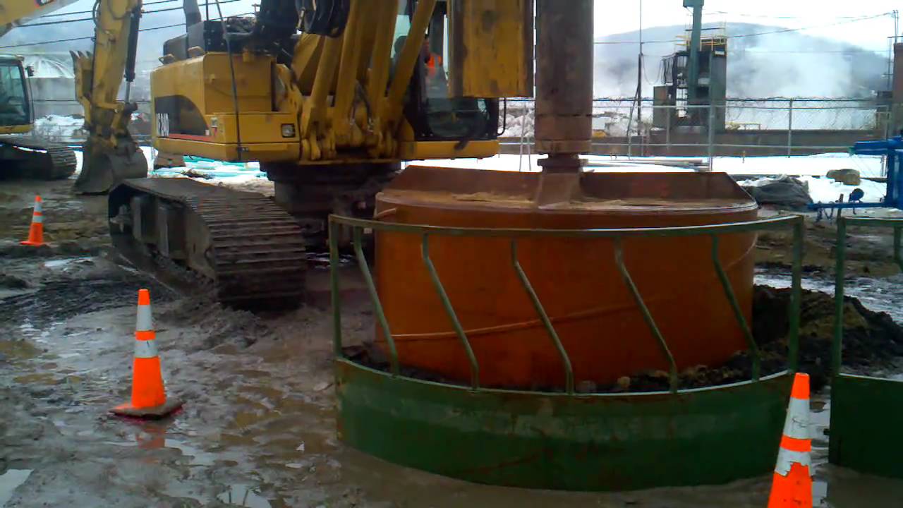 Nine Foot Diameter Caisson Drilling - YouTube