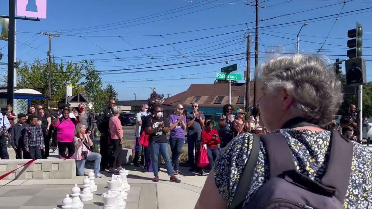 Scenes from the Detective Cookie Chess Park - YouTube