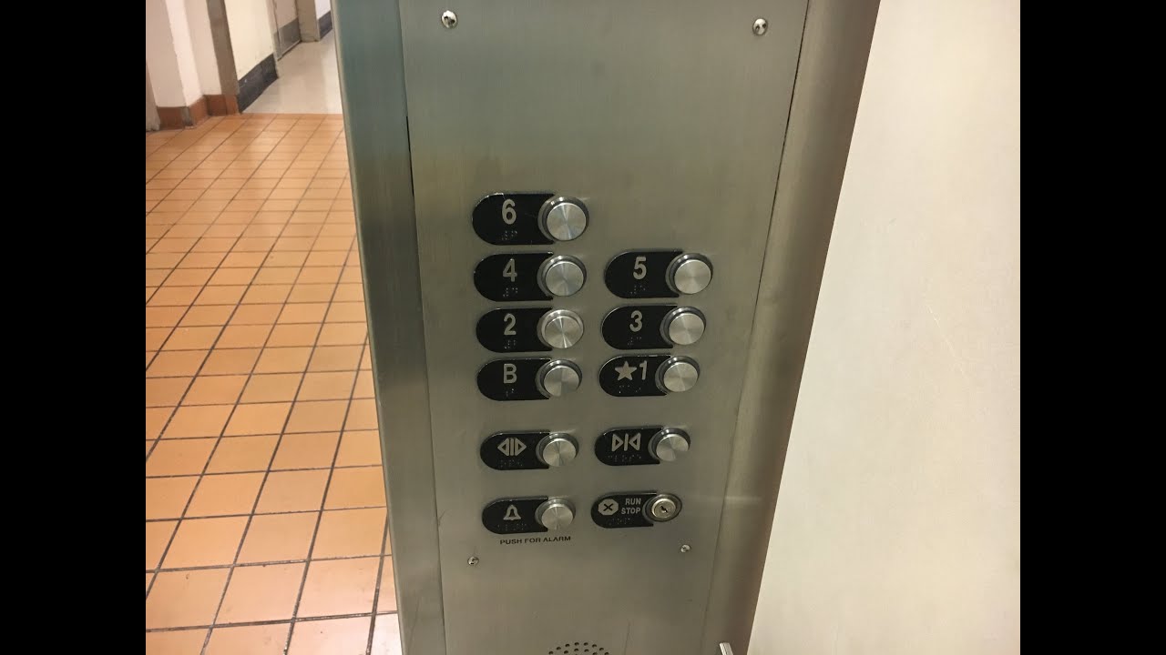 Canton Traction Service Elevator at the East Liverpool City Hospital ...