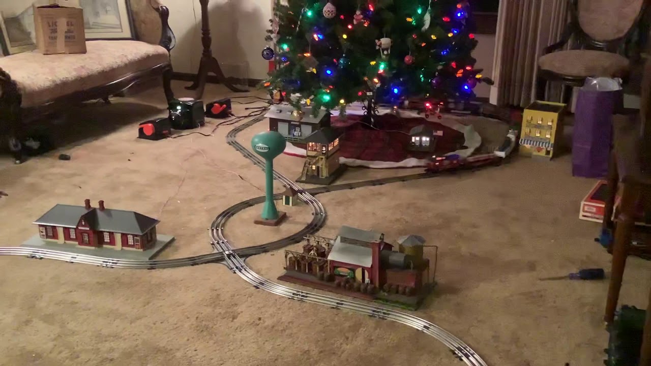 Lionel Christmas Train Layout - YouTube