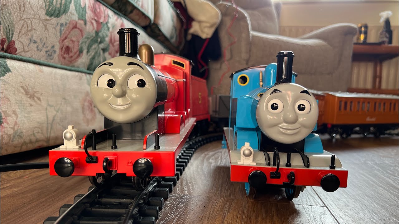 James the red engine super rare deluxe scale - YouTube