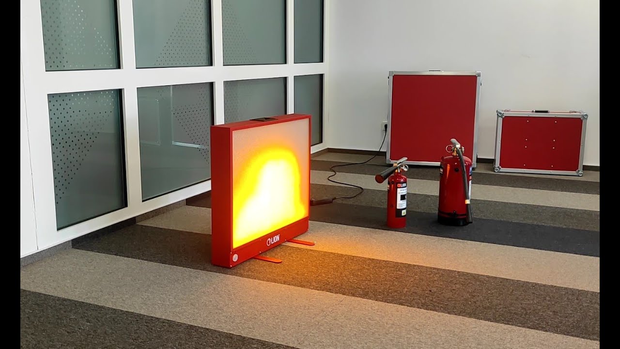 Echipament simulare stingere incendiu ISU AMB - YouTube