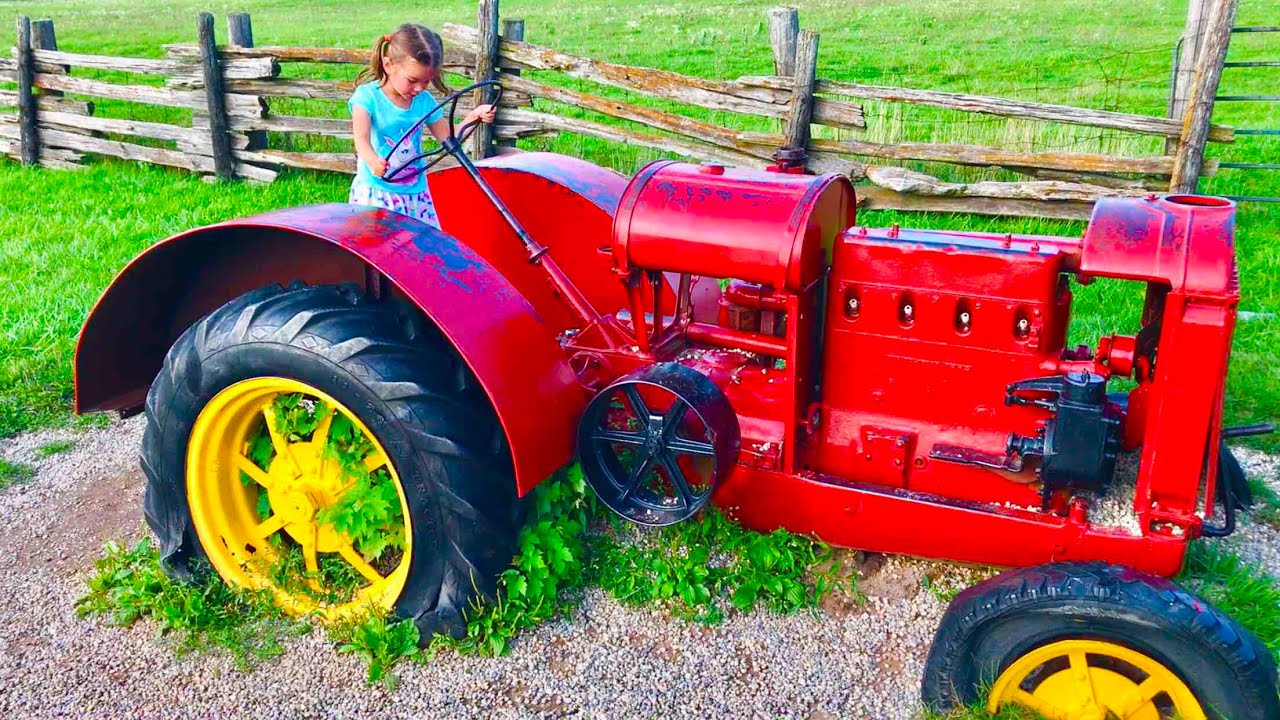 LEARN COLORS ️ Children Playground Fun Farm Tractor 😀 Family Review 💕 ...