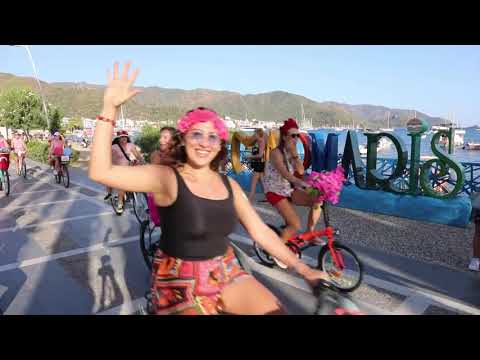 #SÜSLÜ KADINLAR MARMARİS’TE PEDAL ÇEVİRDİ