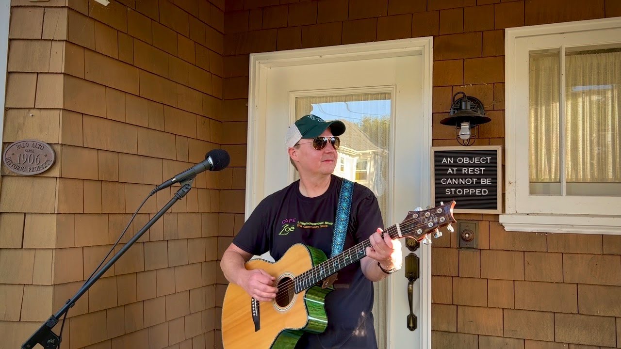 Front Porch Concert Grand Finale: "Up The Wolves" and "The Farmer's ...
