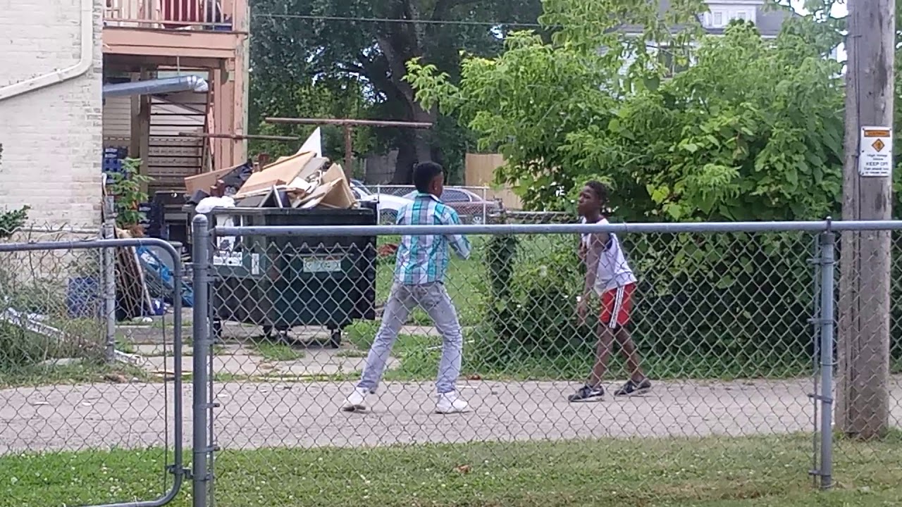 Kids in my alley slap boxing - YouTube