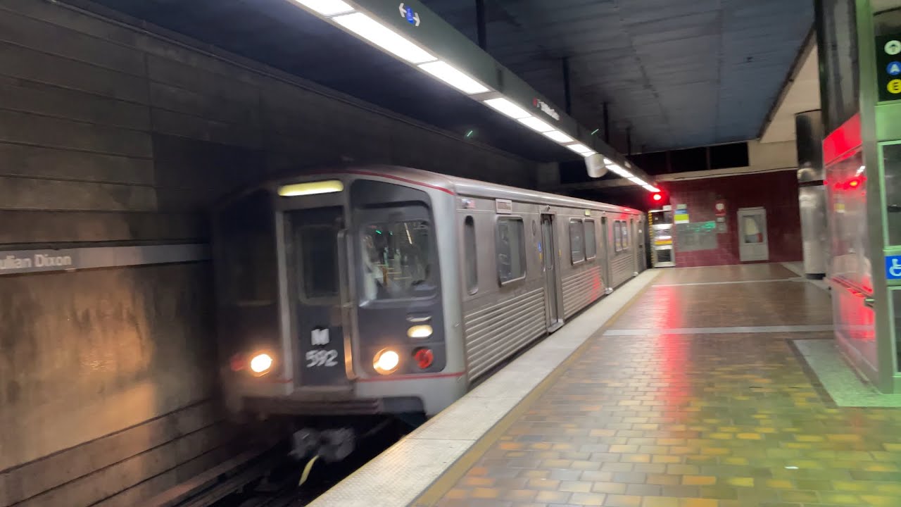 Los Angeles Metro Subway Red Line Train To Union Station Approaching ...
