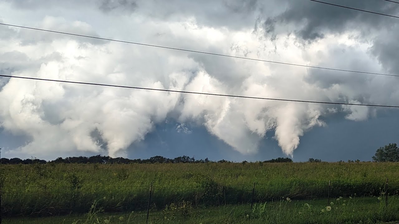 July 12, 2023 TWIN TORNADOES - South Elgin, IL - YouTube