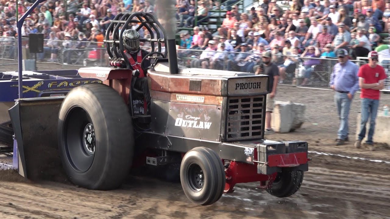 MSTPA Light Pro Field Tractors from Pleasant Hill MO 2023! - YouTube