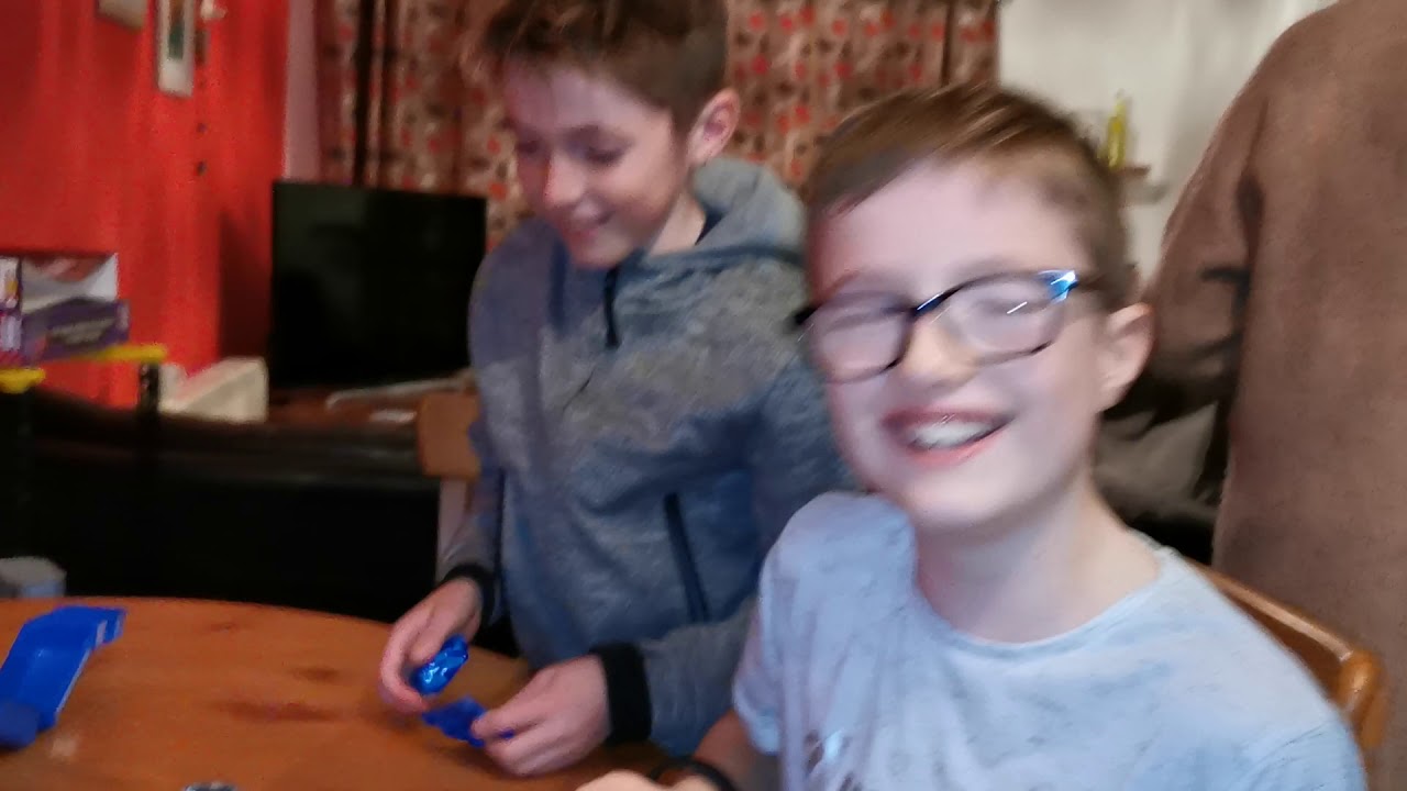 Opening Teamsterz Micro Motorz - YouTube