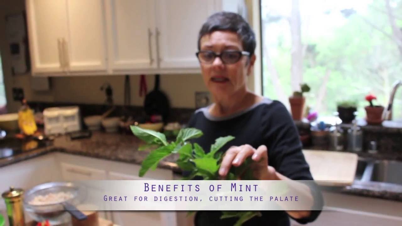 Deborah Coffey: Staying Healthy with Spices - YouTube