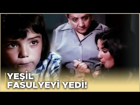 Bitirimler Sınıfı Türk Filmi | Selma Öğretmen, Sezer'in Fasulyesini Yiyor