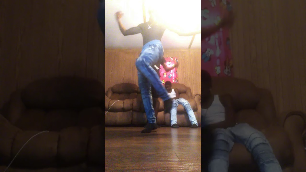 Dancing to freaky lil bih - YouTube