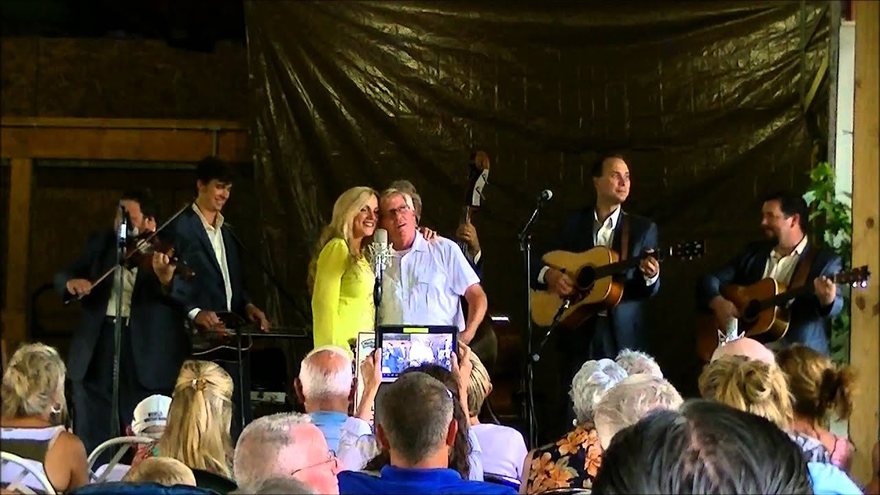 Dave Brunson singing with Rhonda Vincent - YouTube