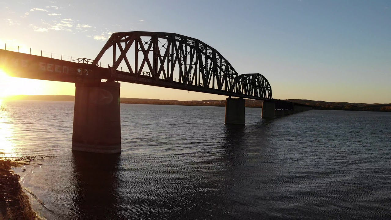 Chamberlain, SD - Railroad Bridge @ Sunset - YouTube