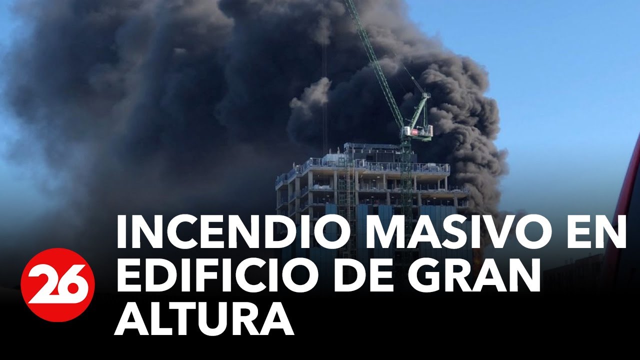 Reino Unido | Incendio masivo en edificio de gran altura - YouTube