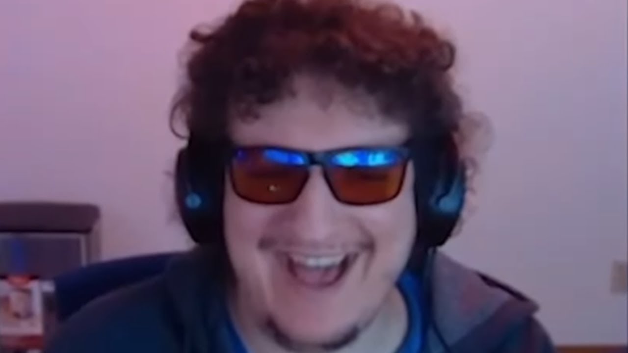 look who it is its look who it is ♫ - YouTube
