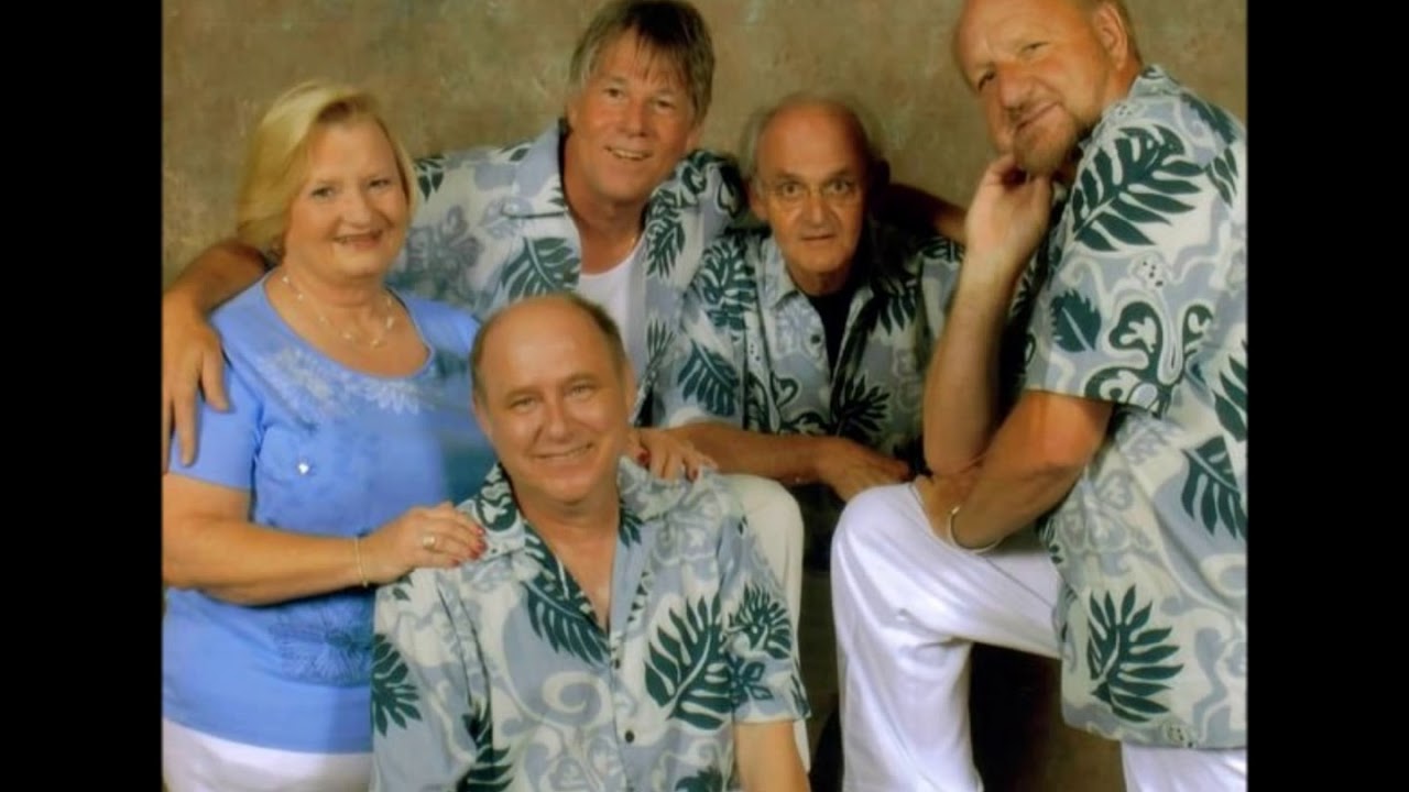 The Reflections Band - Beach Music Medley - YouTube