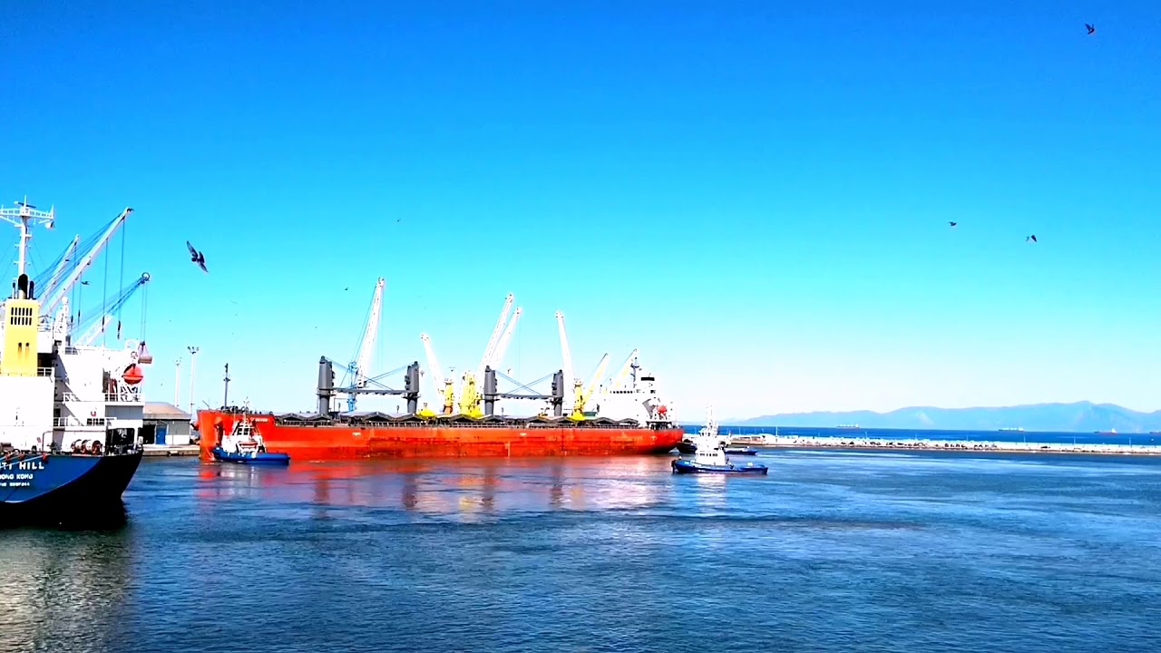 Sharp Turning | Timelapse | Berthing Bulk Carrier Ship - YouTube