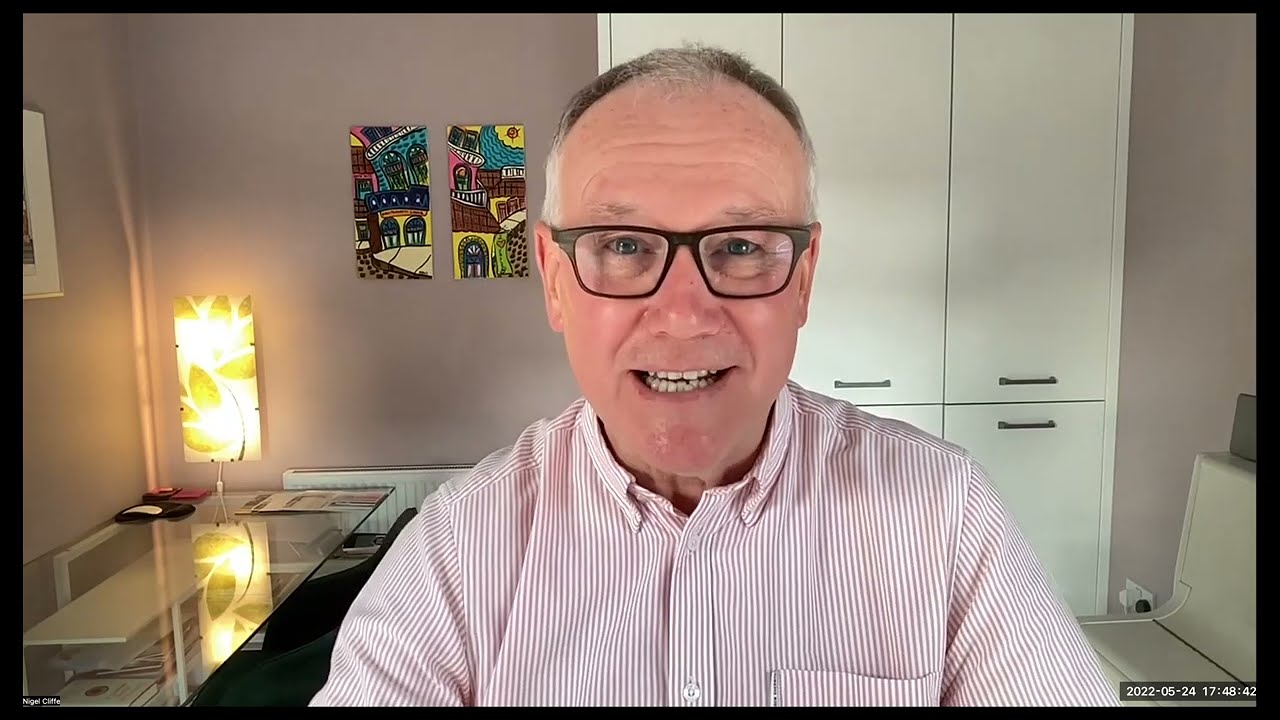 Applying for LinkedIn's Creator Accelerator Program - YouTube