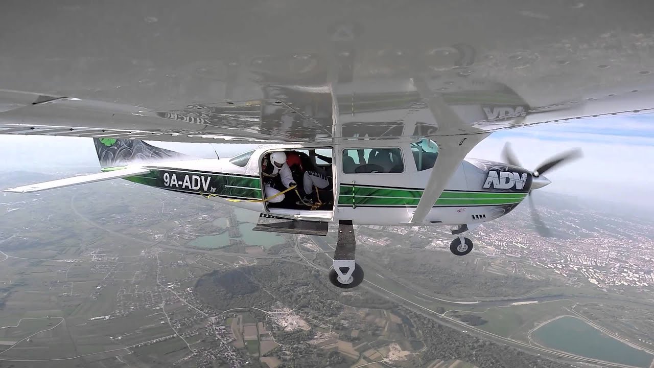 GoPro Lučko Parachute Jumping 220415 [HD] - YouTube