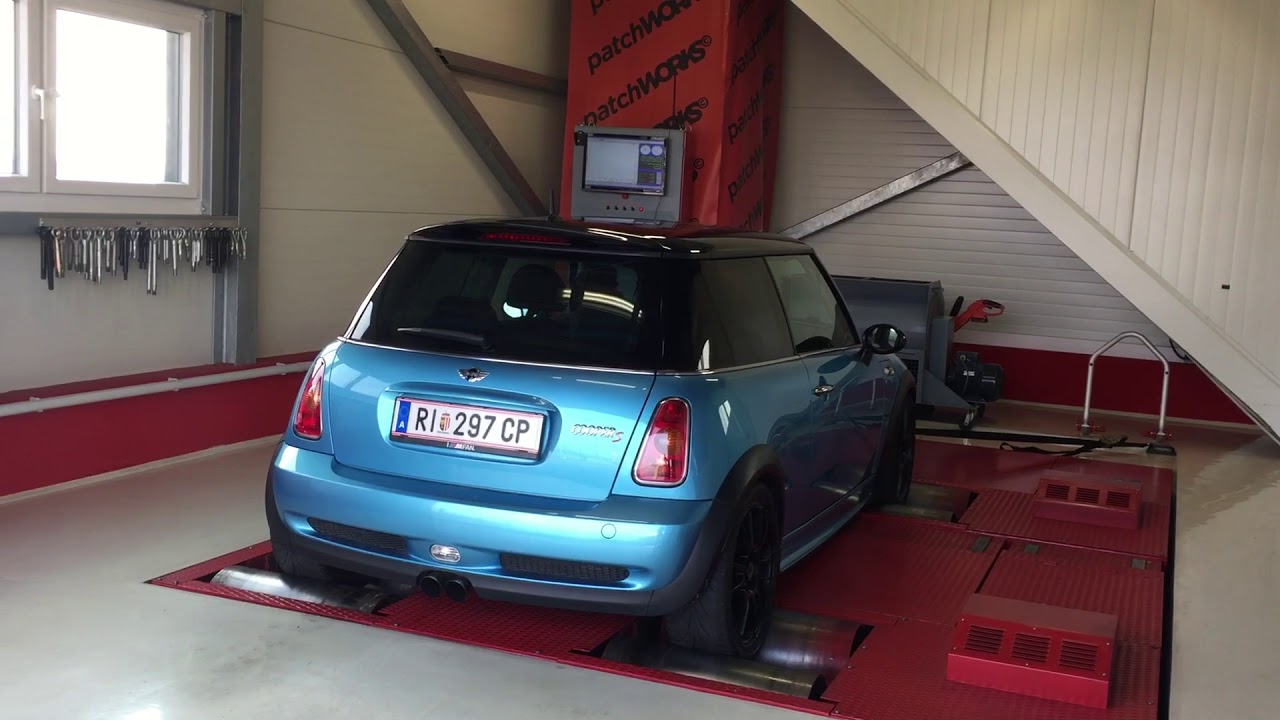 Mini Cooper S R53 Dyno Run #1 - YouTube