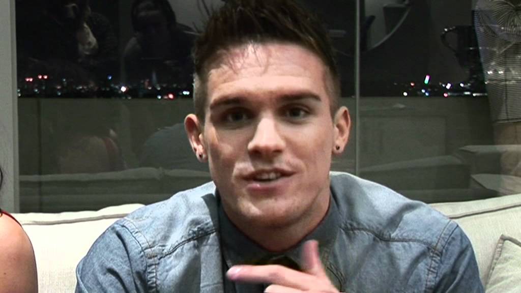 Gaz From Geordie Shore On How To Pull A Girl In Five Minutes - YouTube