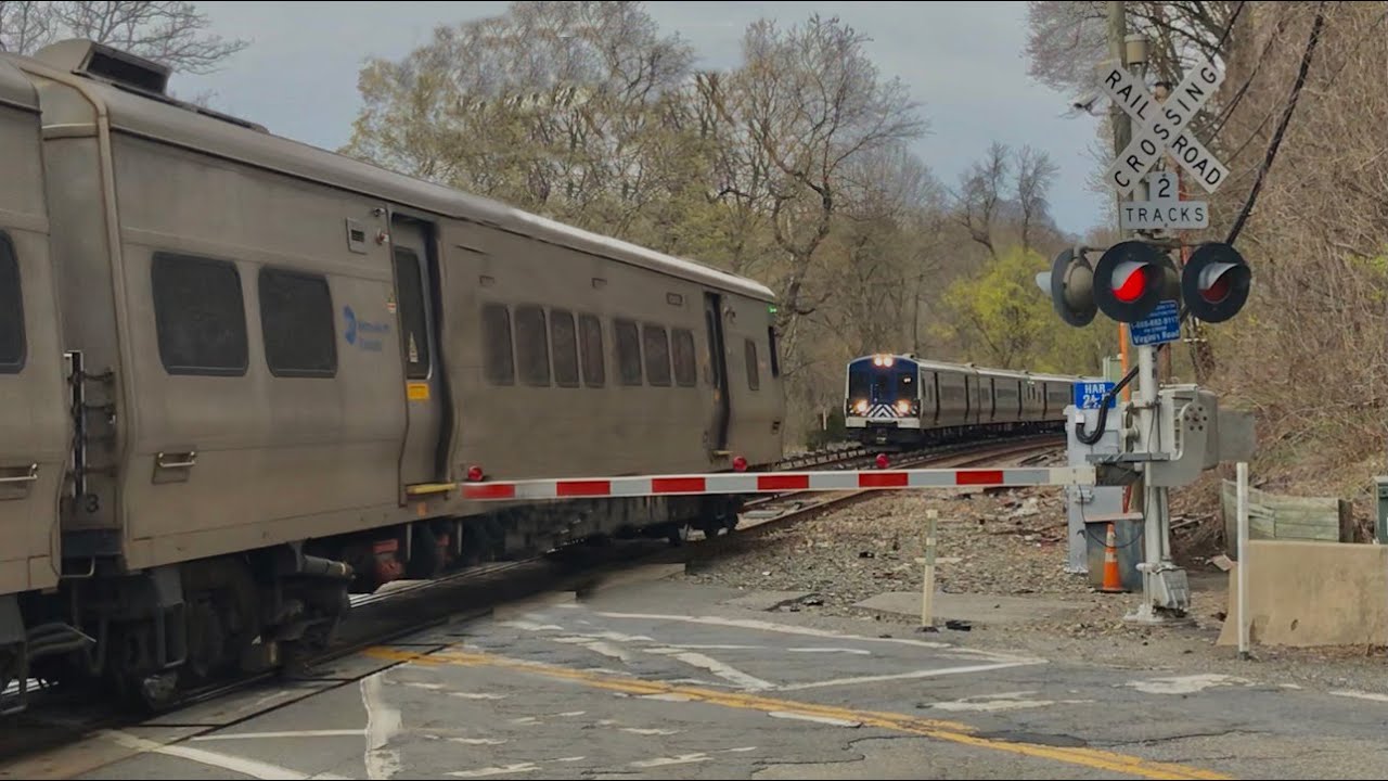 Metro-North's Harlem Line: Meets on the Line!! - YouTube