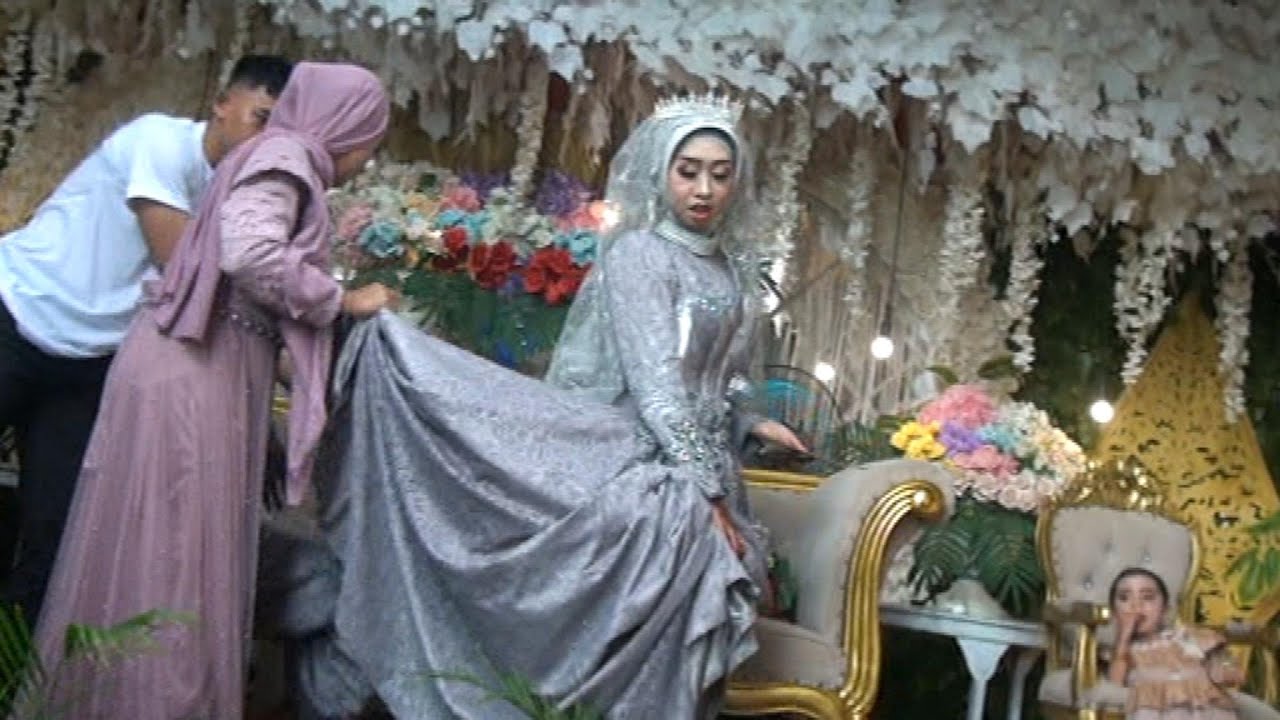 Pengantin Pertama X Duduk di Pelaminan - YouTube