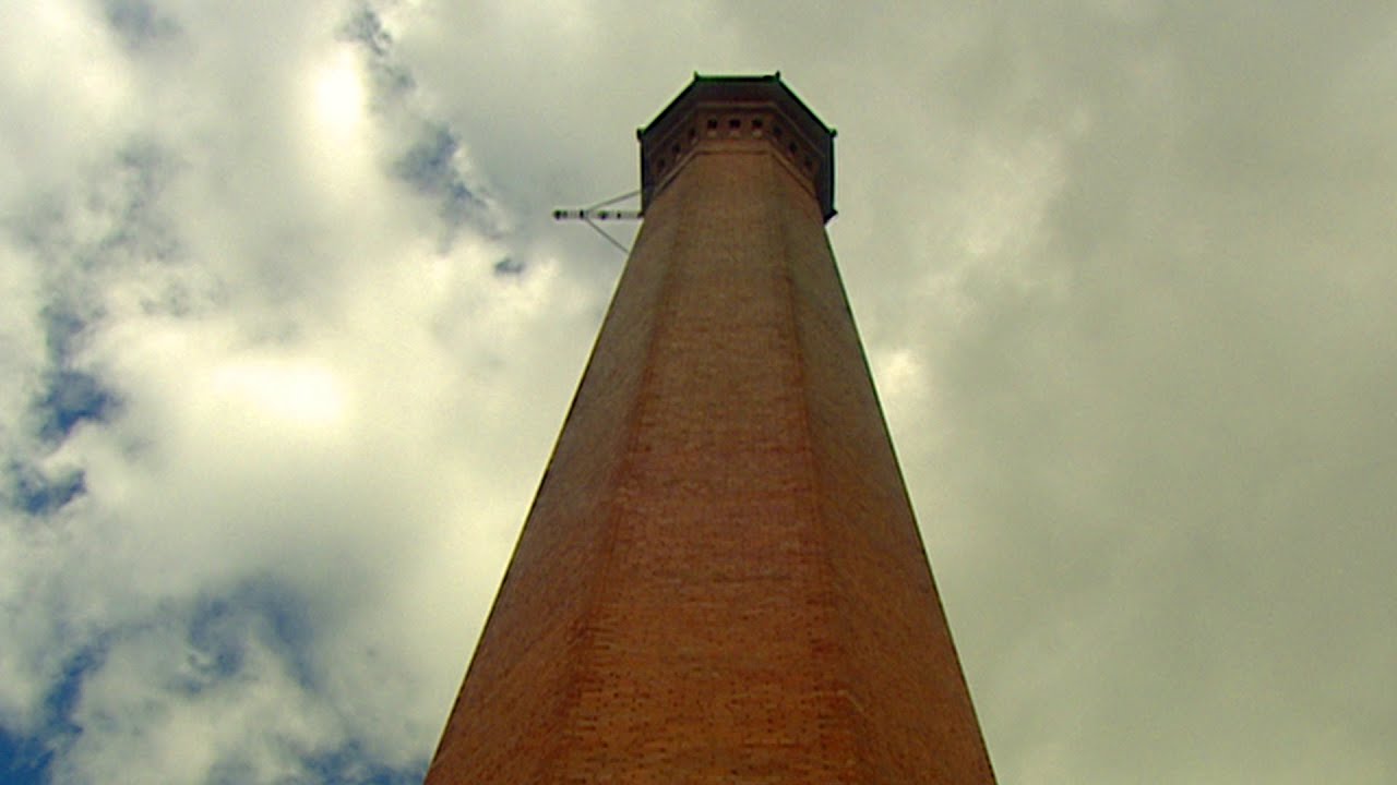 The Thurber Smokestack (Texas Country Reporter) - YouTube