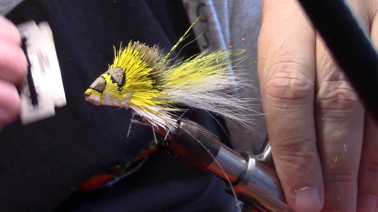Dahlberg Diver pt 3 trimming and completing the fly - YouTube