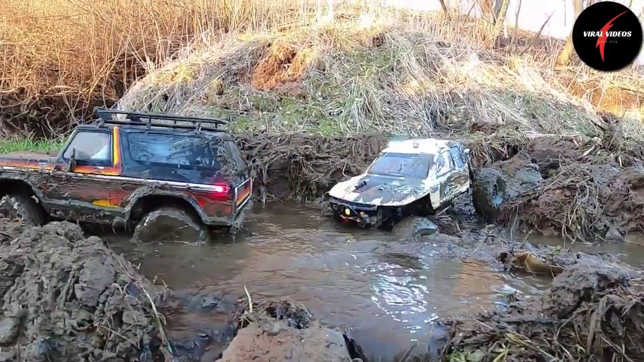 RC Adventures - Traxxas TRX-4 vs Redcat Gen-8 on Hill Climb & Mud Bog at Deadly Pass - YouTube