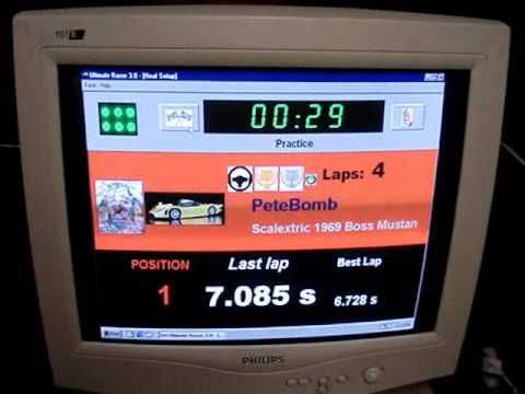 Scalextric 1/32 Slot Car Track Demo with Ultimate Racer 3 Software ...
