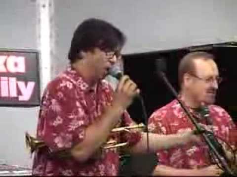 POLKA FAMILY BAND PLAYS HAPPY LOUIE'S HIT SONGS 8/23/13 - YouTube