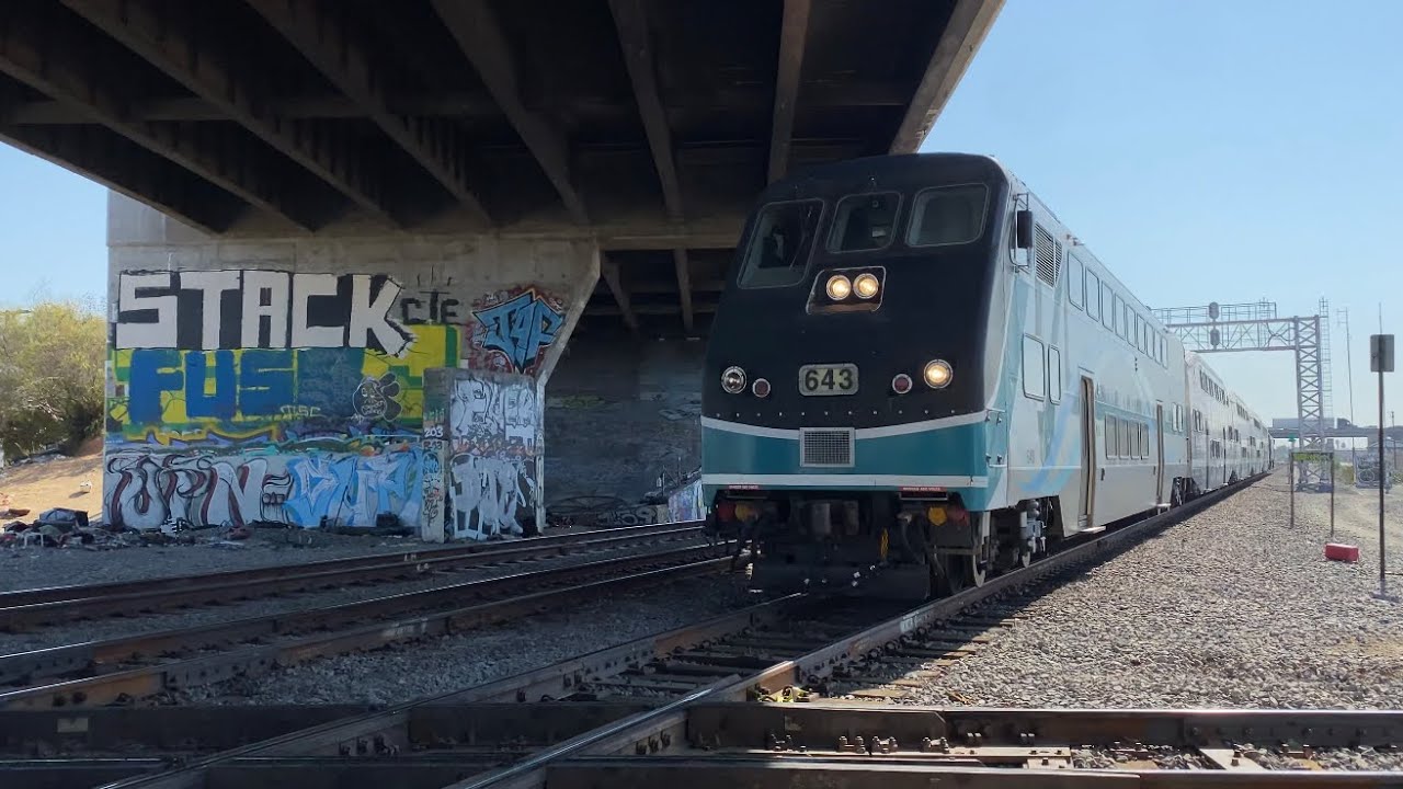 METROLINK #643 Passing By The Whittier Diamond Railroad Crossing - YouTube