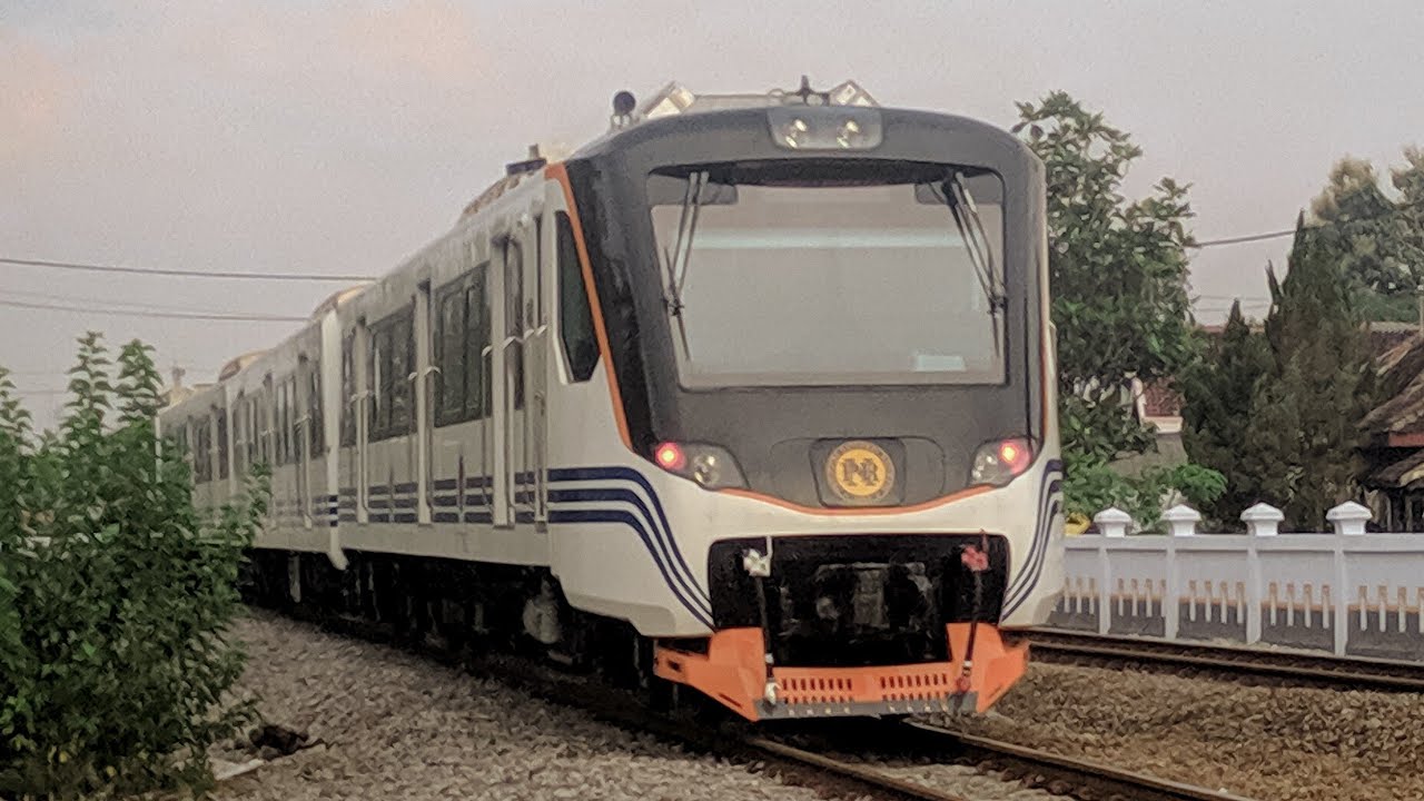 DMU Philippines Railways testrun || Sampek njondel 😂 [Indonesia ...