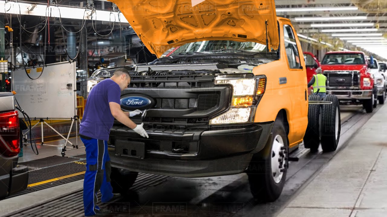 How They Build Massive US Ford Trucks From Scratch - Inside Production ...