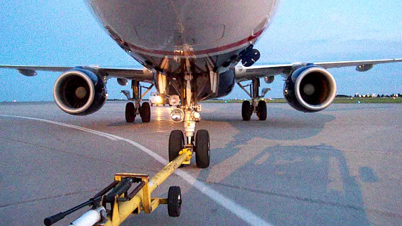Towing US Airways Express Embraer 175 at YOW - YouTube