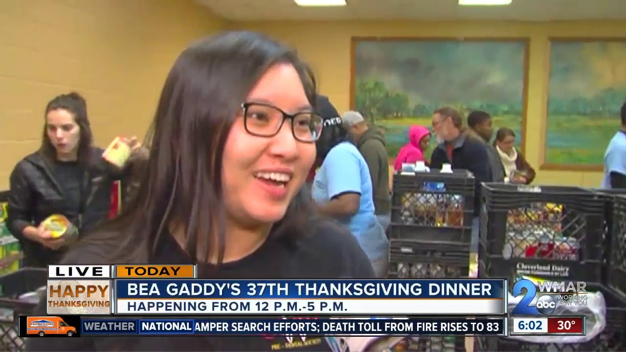 Bea Gaddy's 37th annual Thanksgiving dinner - YouTube
