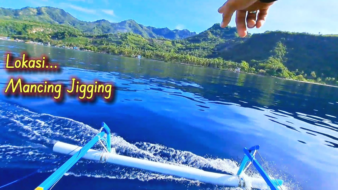 Menuju spot mancing jigging di laut - YouTube
