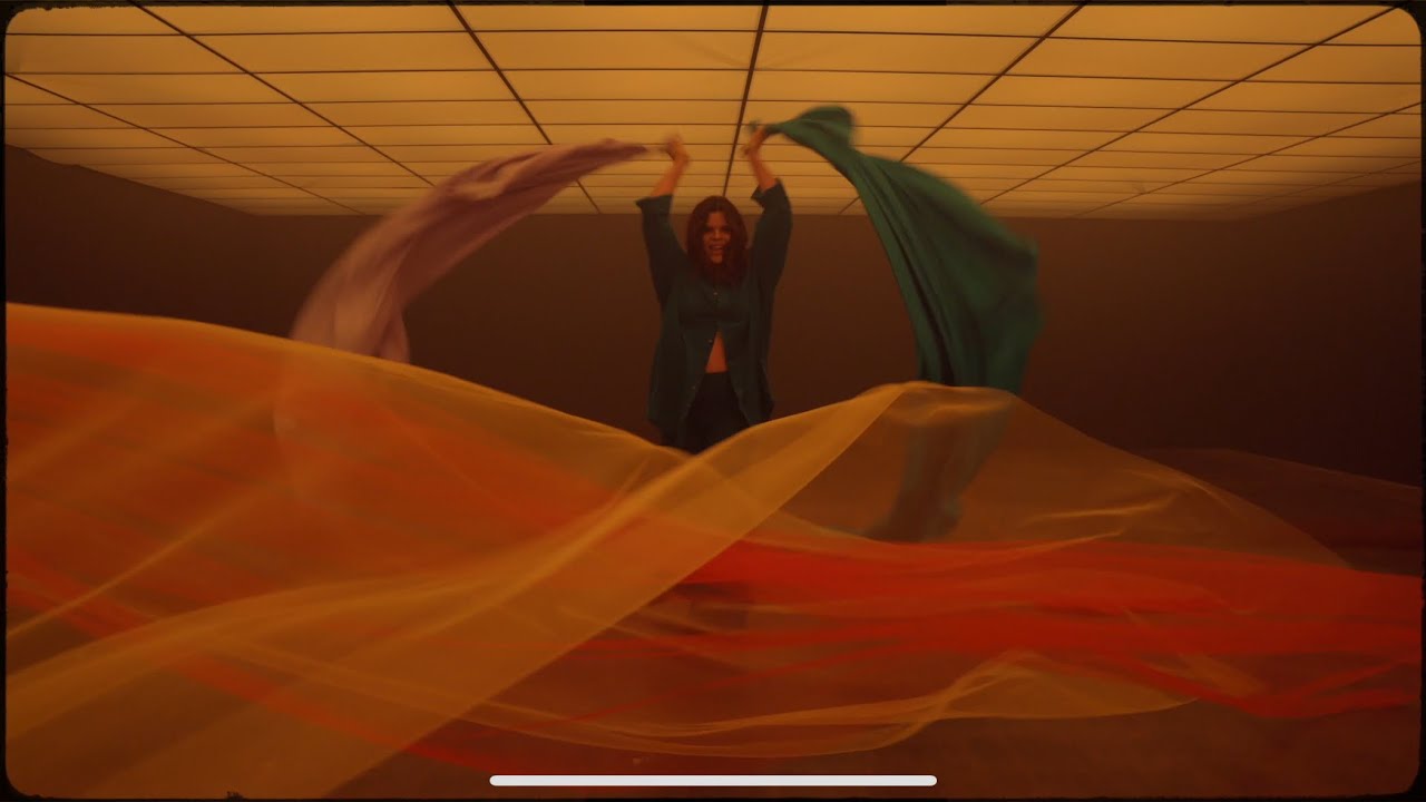 METAMORPHOSIS - SOPHIA RAYNE 🦋 OFFICIAL MUSIC VIDEO - YouTube