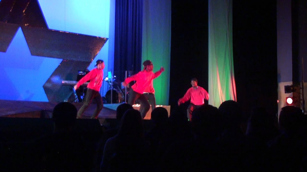 Future Stars 2012: Nick, Darius, Sena, and Duane dance to "Rumpshaker ...