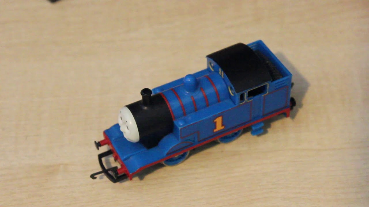 HD Thomas the Tank Engine Review - Hornby 0-4-0 Thomas - YouTube