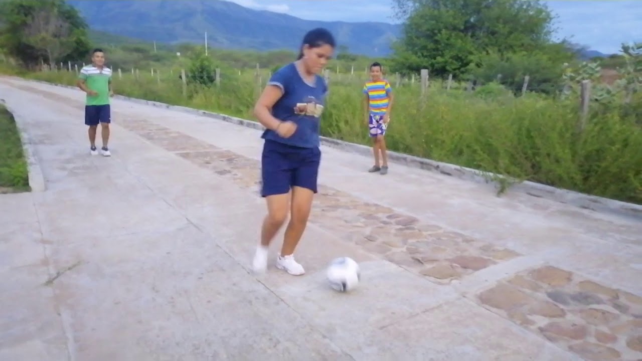 Sistemas de juego en microfútbol - YouTube