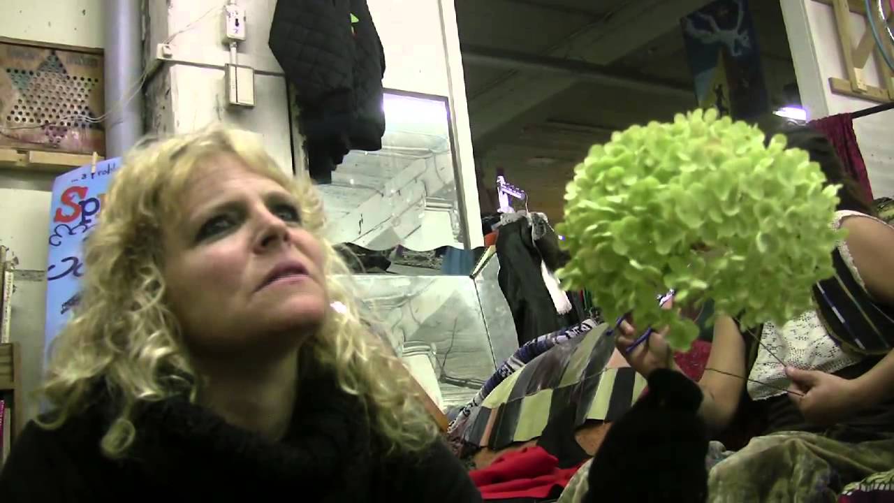 Cosmic Kate reviews "Special Ed" - YouTube